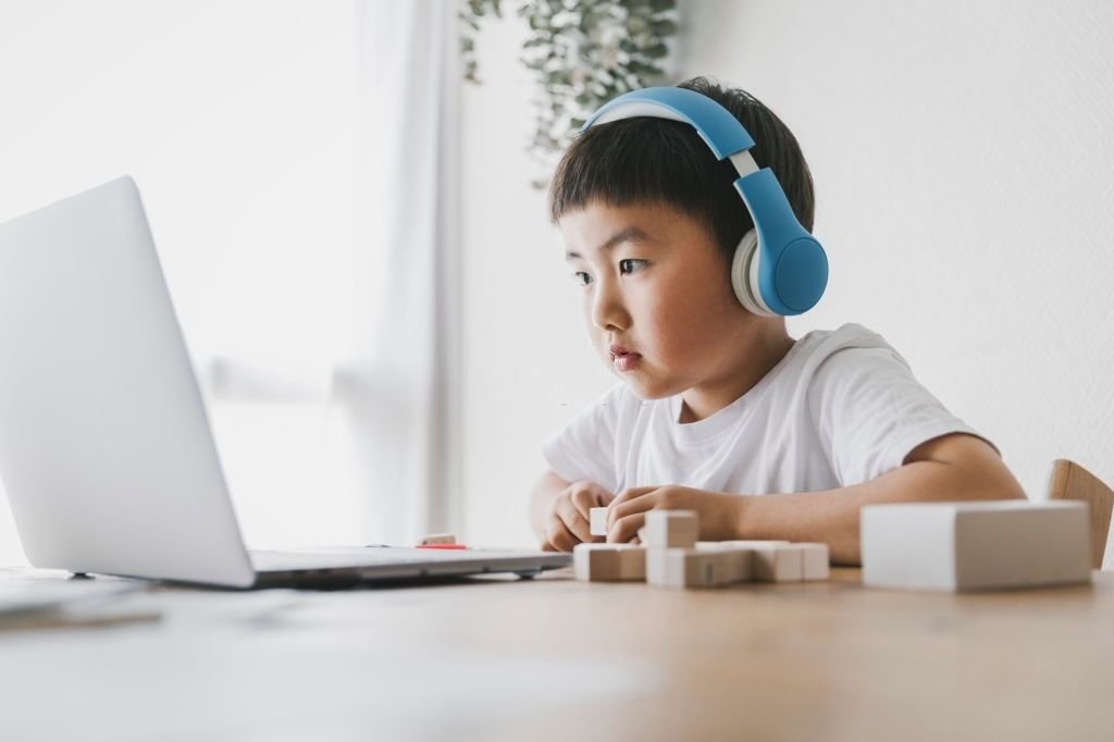 4 Ways to Help Your Kids Develop Computational Thinking Skills