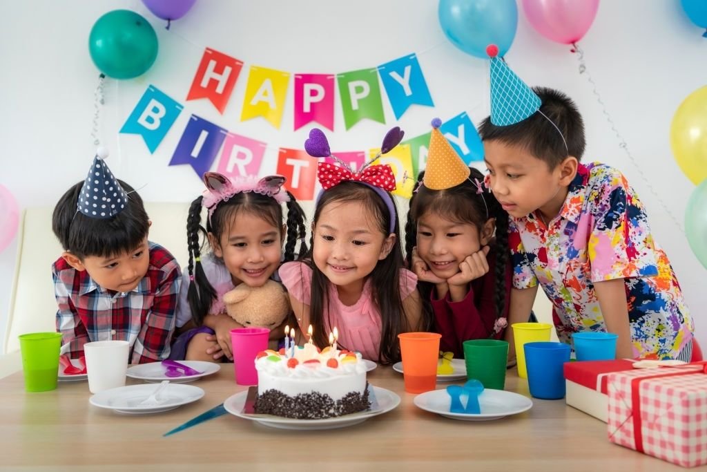 Top 5 Reasons to Hire STEM-themed Party Organisers for Your Kid’s Birthday
