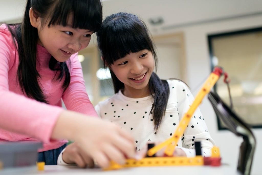 How to Jumpstart Your Kids Interest to Programming