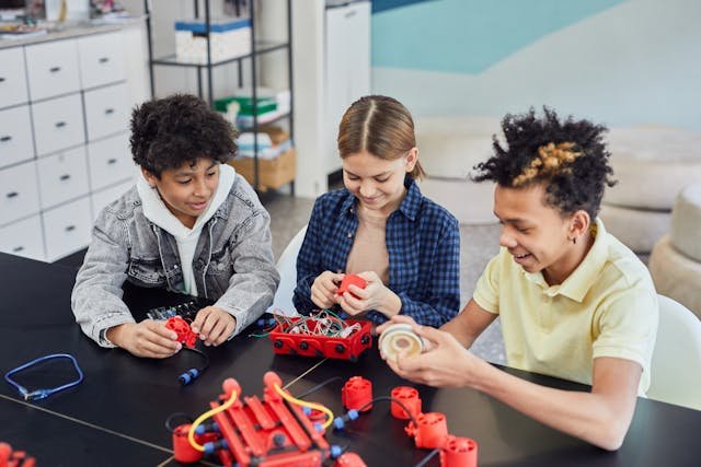Future-Proofing Kids: Why Early Tech Education is a Game Cha