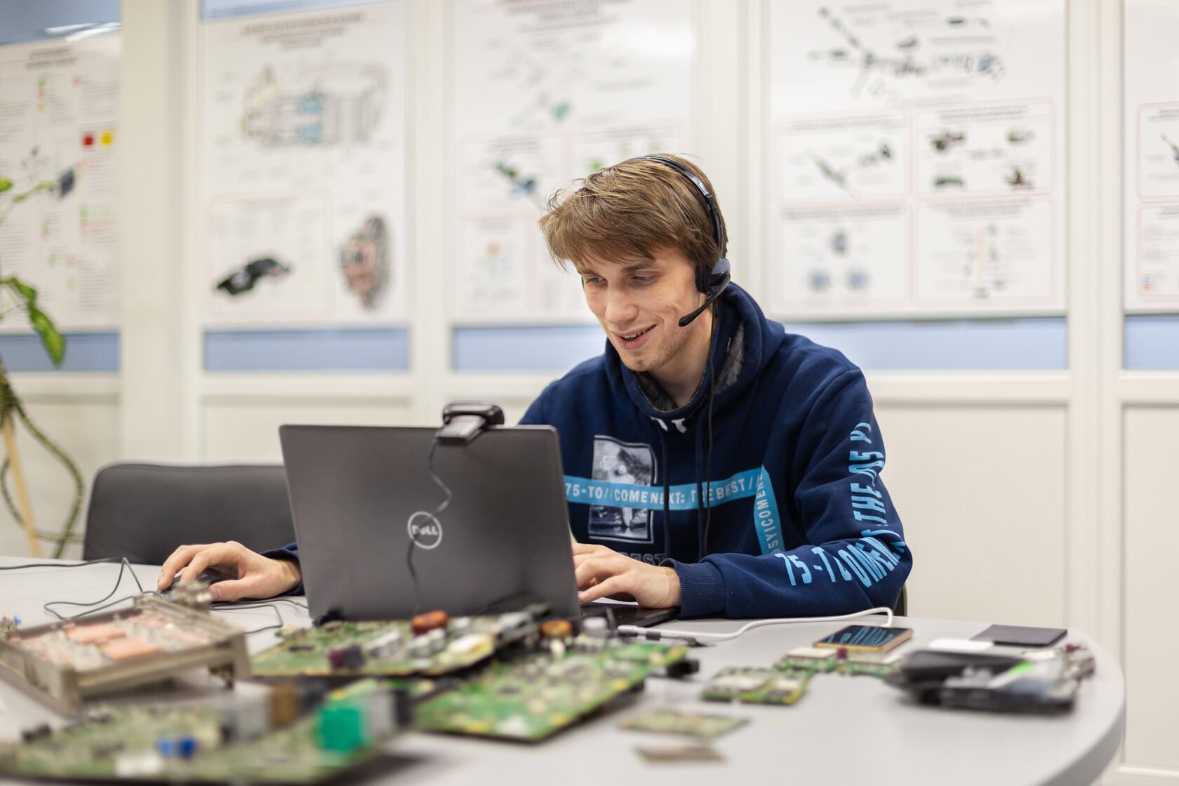 Online trainning course in Tesla diagnostics | Loki-tesla.com