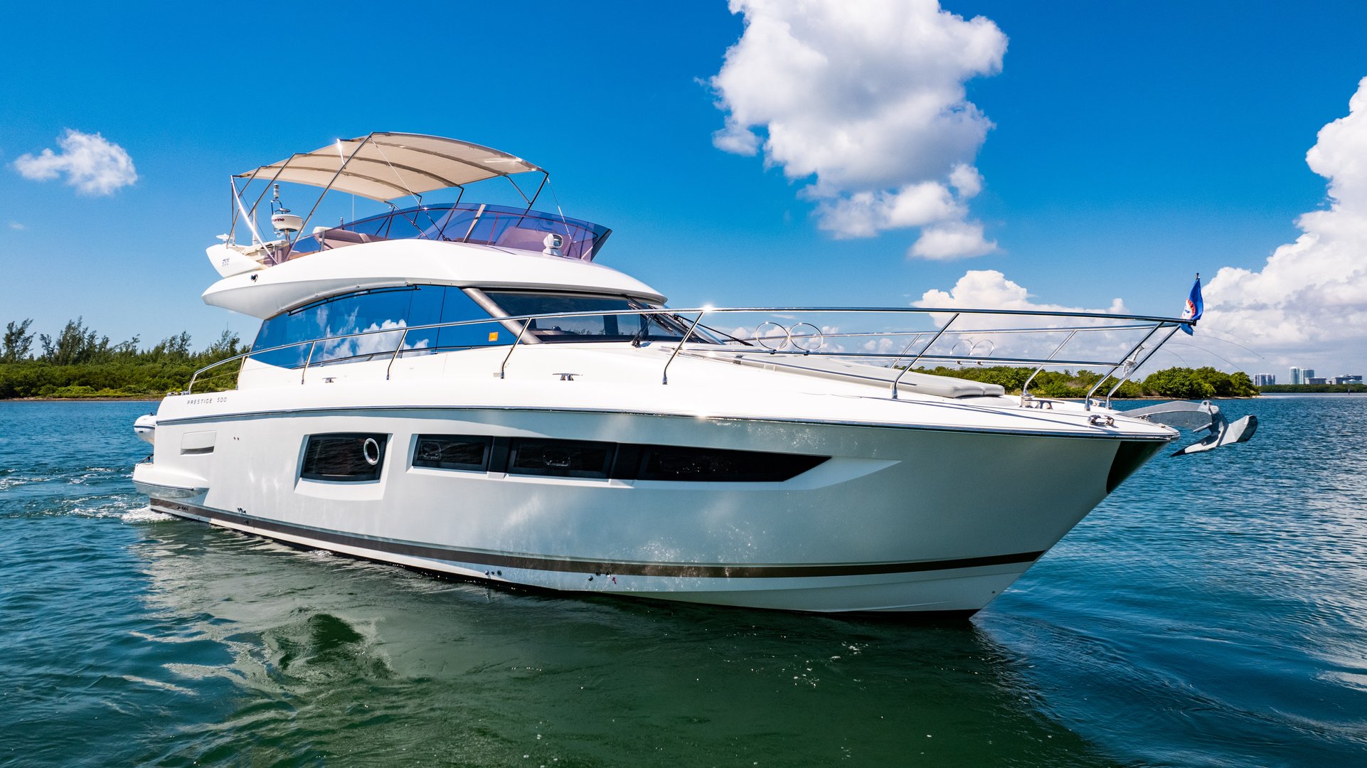 Yate de Prestige de 52 pies en Miami Beach | Royal Yachts